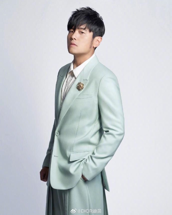 title升级！继周杰伦后，迪奥官宣迪丽热巴成为全球品牌大使 - 360娱乐，你开心就好