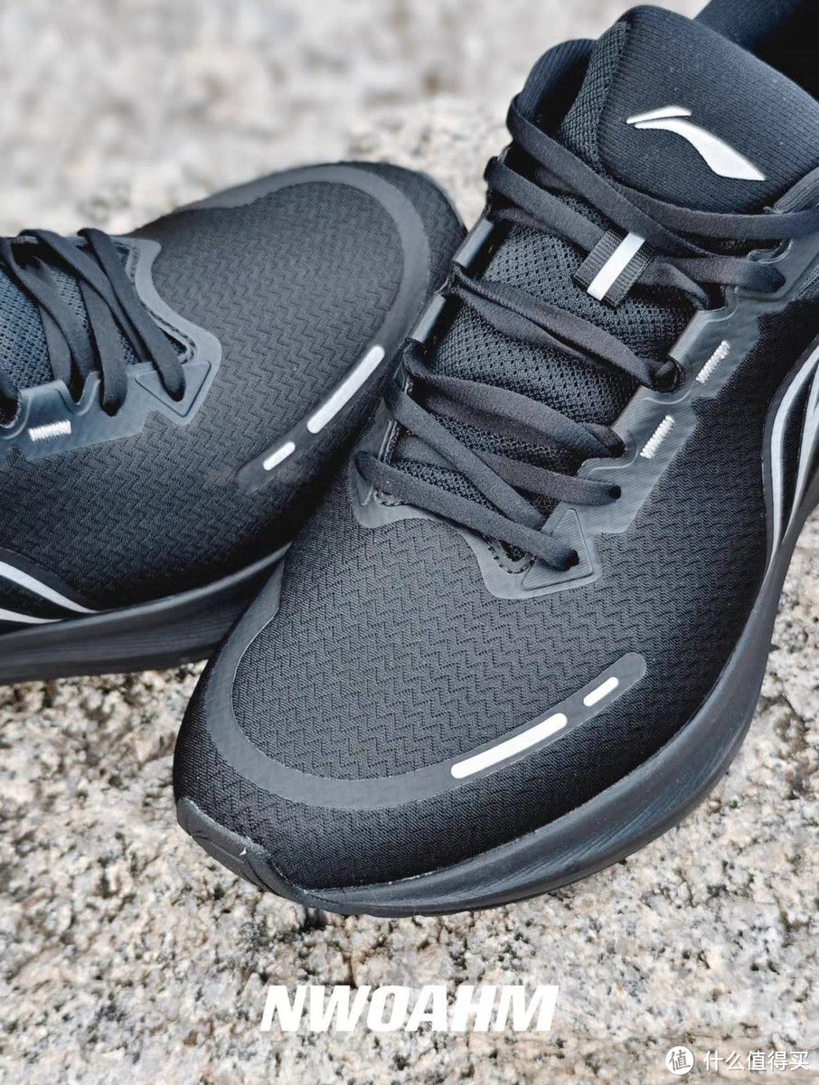 李宁李宁吾适lite V2：轻盈舒适，减震支撑，打造全新跑步体验 - 360娱乐，你开心就好